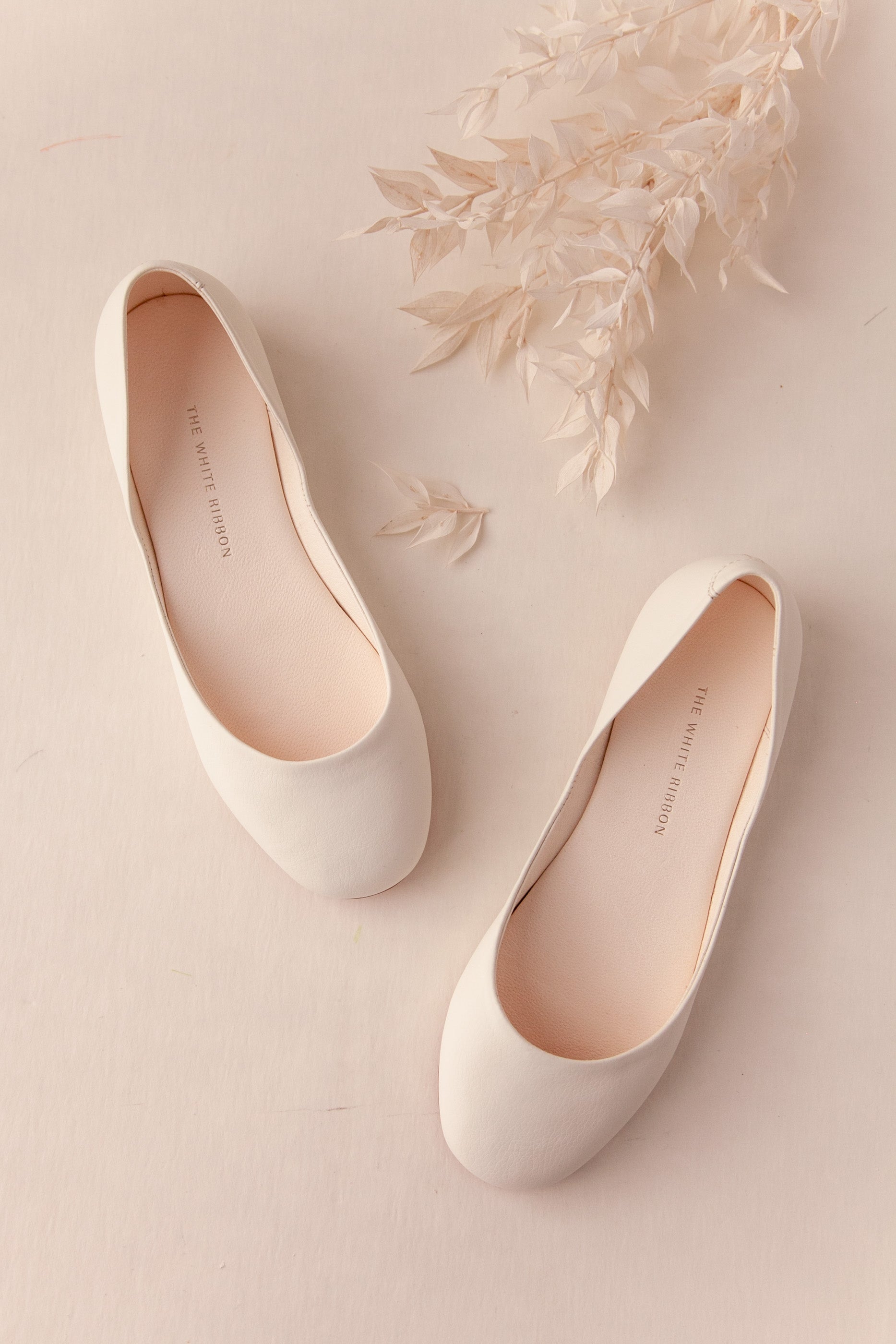 Mila Bridal Shoes | Light Ivory Ballet Flats – thewhiteribbon